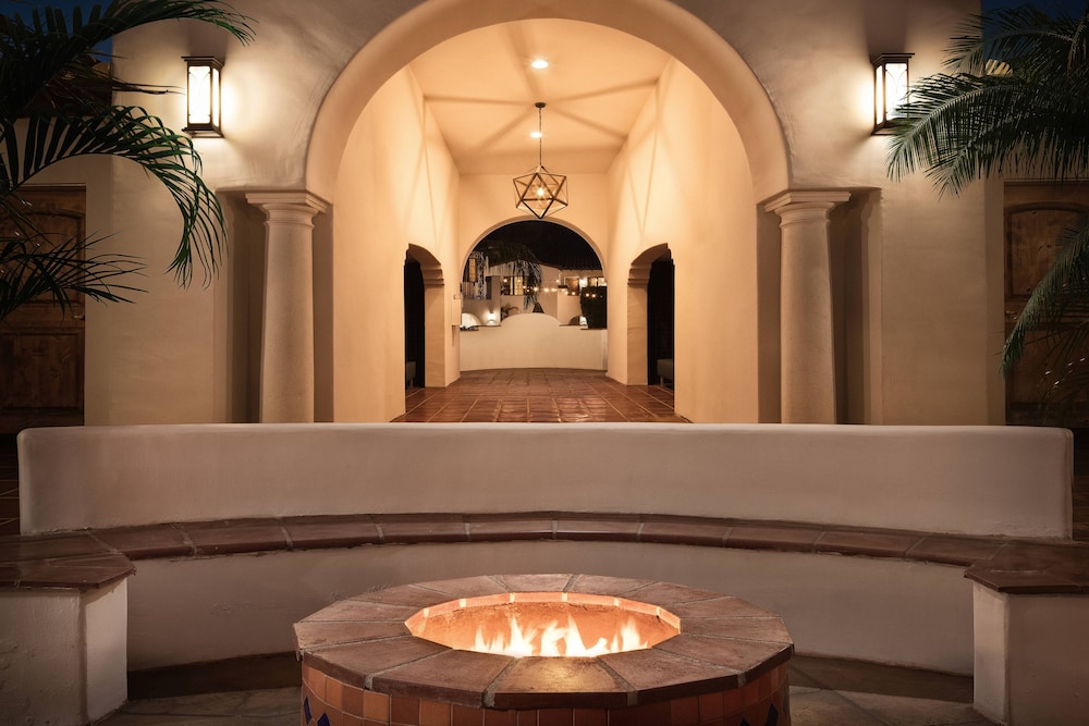 TRIADA PALM SPRINGS AUTOGRAPH COLLECTION BY MARRIOTT, Палм-Спрингс ...